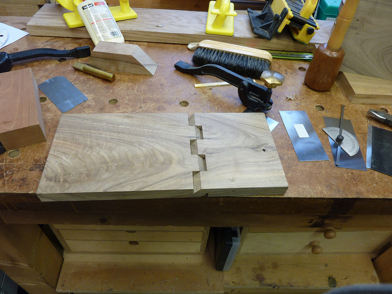Roubo Bookstand | UK Workshop
